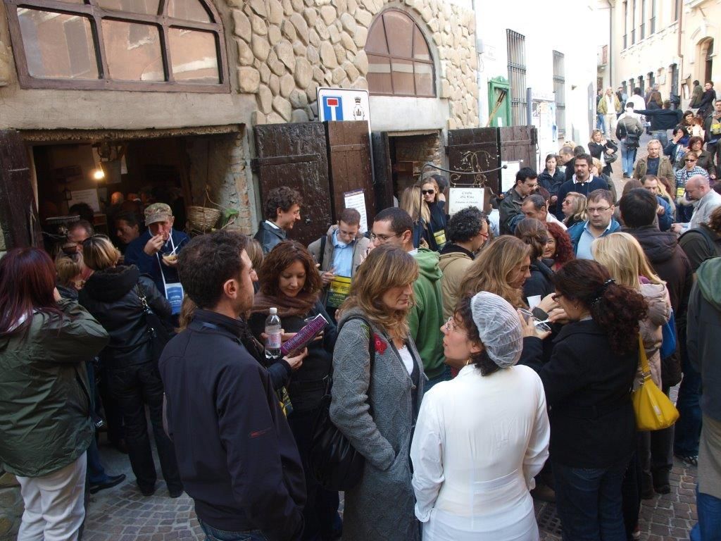 Torna l'affascinante percorso enogastronomico tra i crotin con la Fiera ...